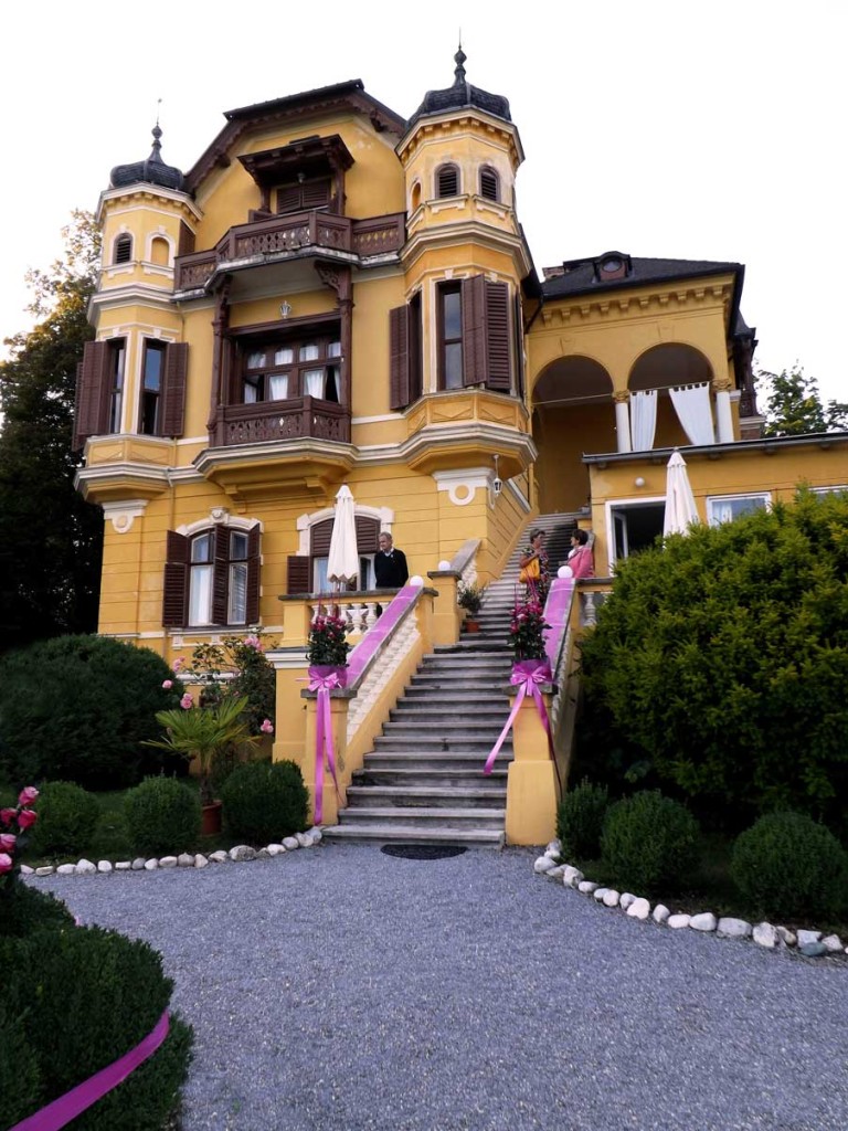 PINK Austria - iocoBenefits